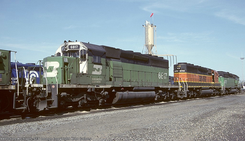 BN SD40-2 6817